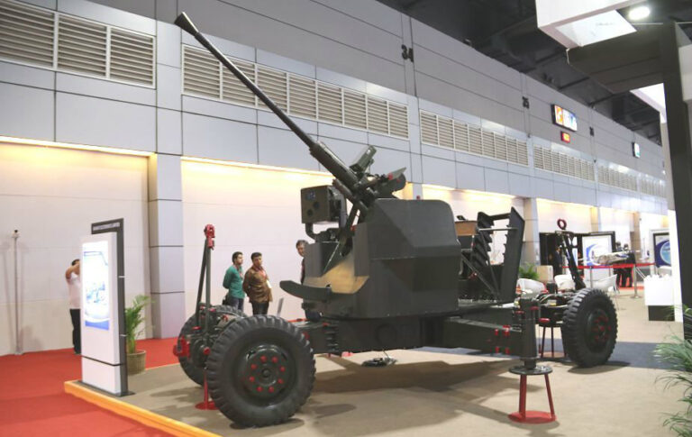 Bharat Electronics Limited presented a modern version of the L70 40mm ...