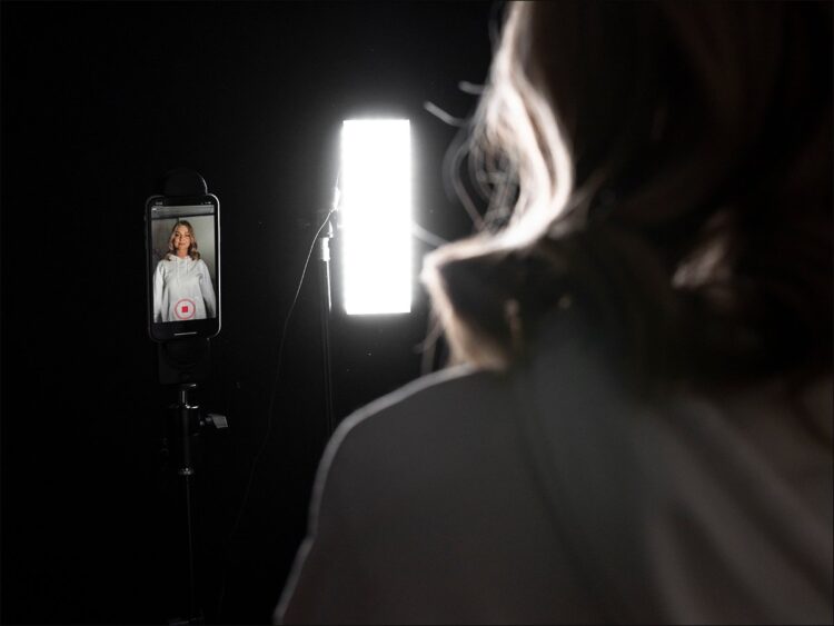 Types of Lighting You Need For an Amazing Photoshoot - Bel-India